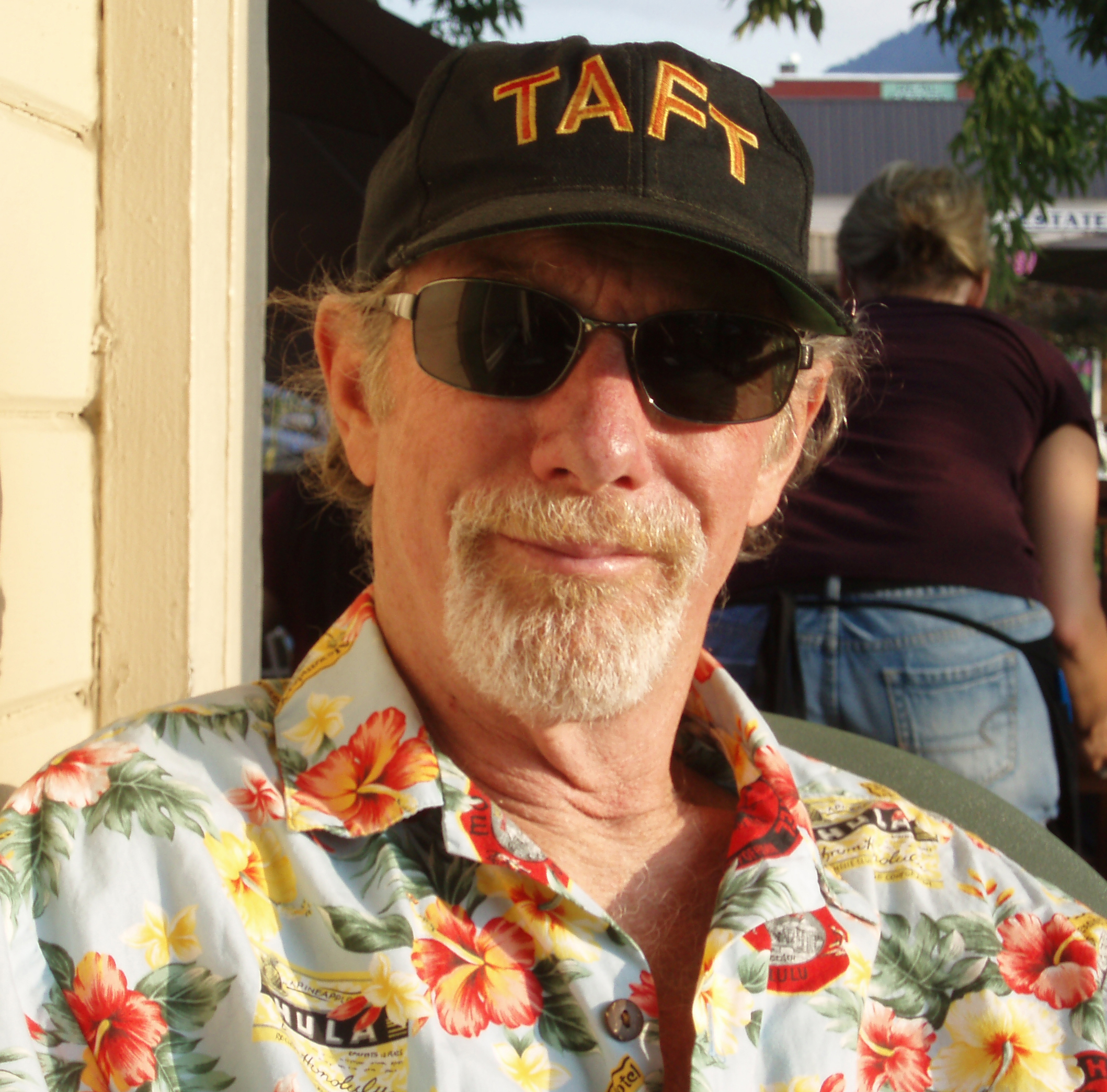 Swing 'N' Country | KBOO